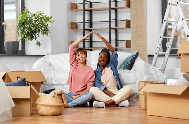 Taking the Leap: Moving Out at 18 While Still in High School | Investadisor